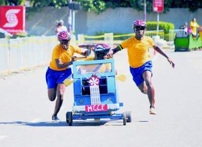 Les Push Carts – All is well